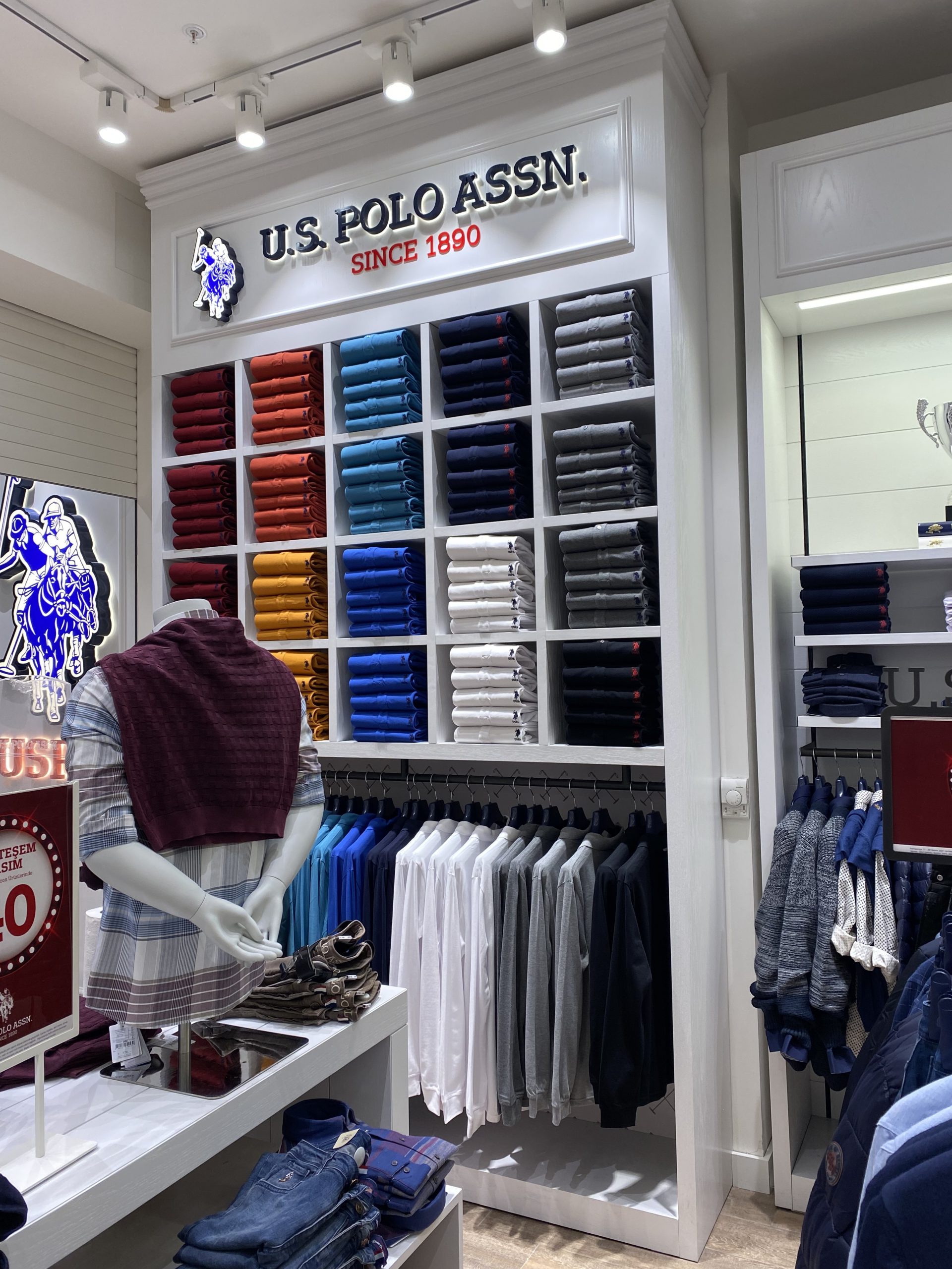 US Polo Emaar AVM İstanbul » Zor Mimarlık